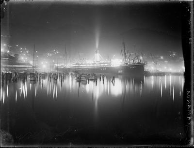 Glass plate: TAMAROA (1922) - New Zealand Maritime Museum