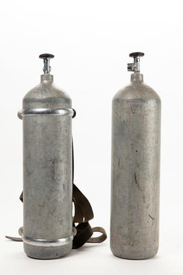 Dräger oxygen tanks - New Zealand Maritime Museum