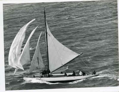 Photograph: ARIKI A-3 - New Zealand Maritime Museum