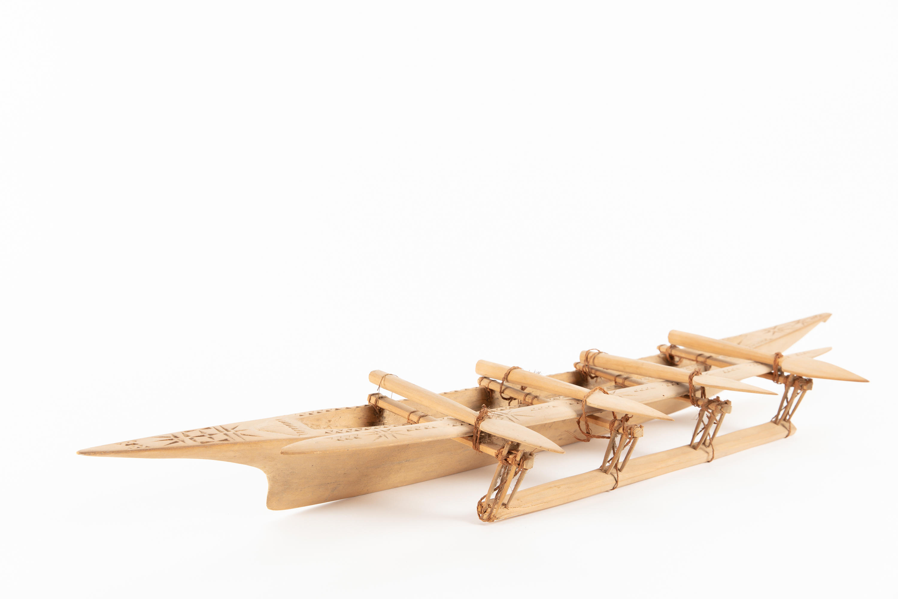 Model: outrigger vaka, Samoa - New Zealand Maritime Museum