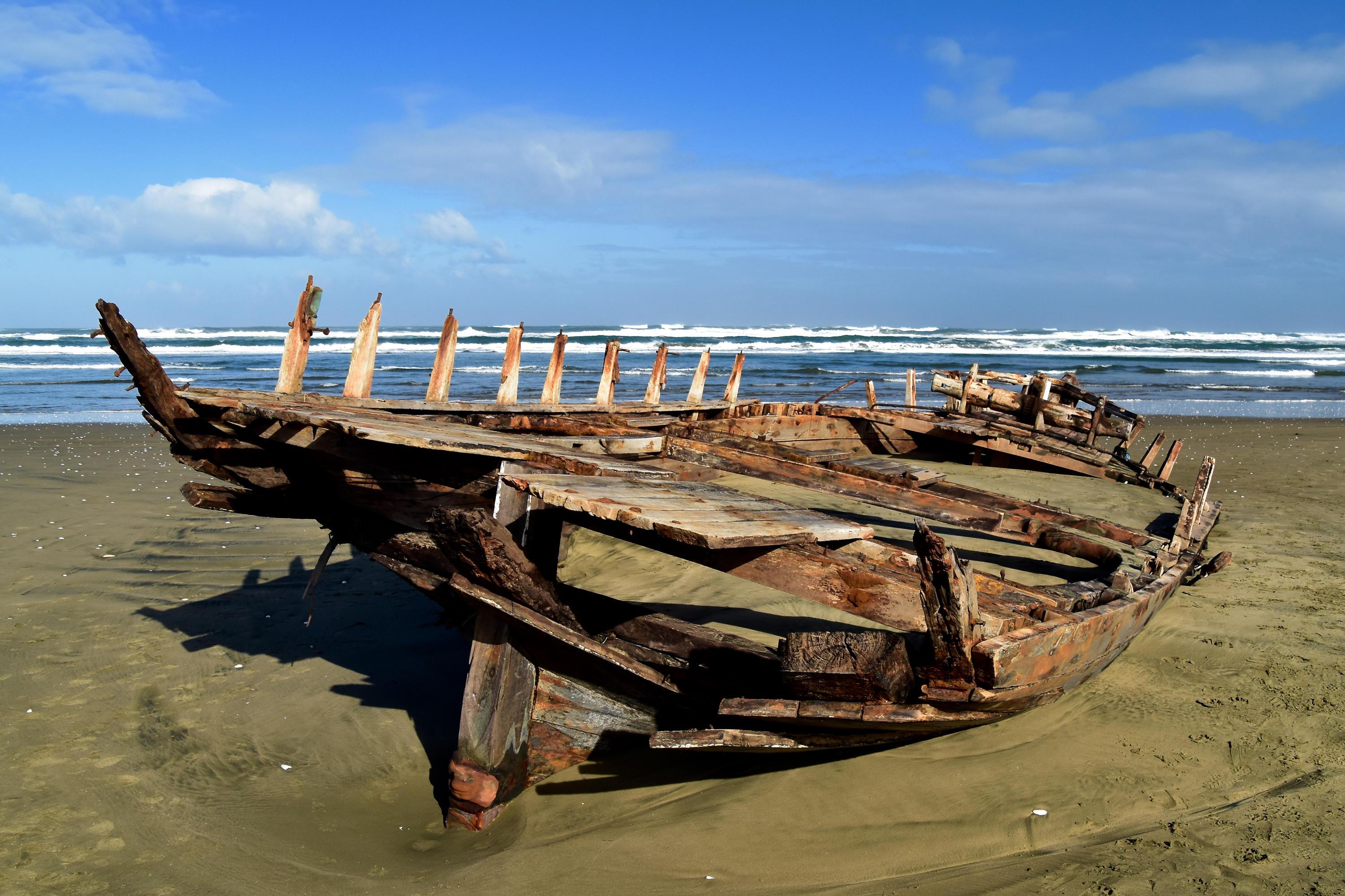 Photograph: Schooner DARING (1863) shipwreck - New Zealand Maritime Museum