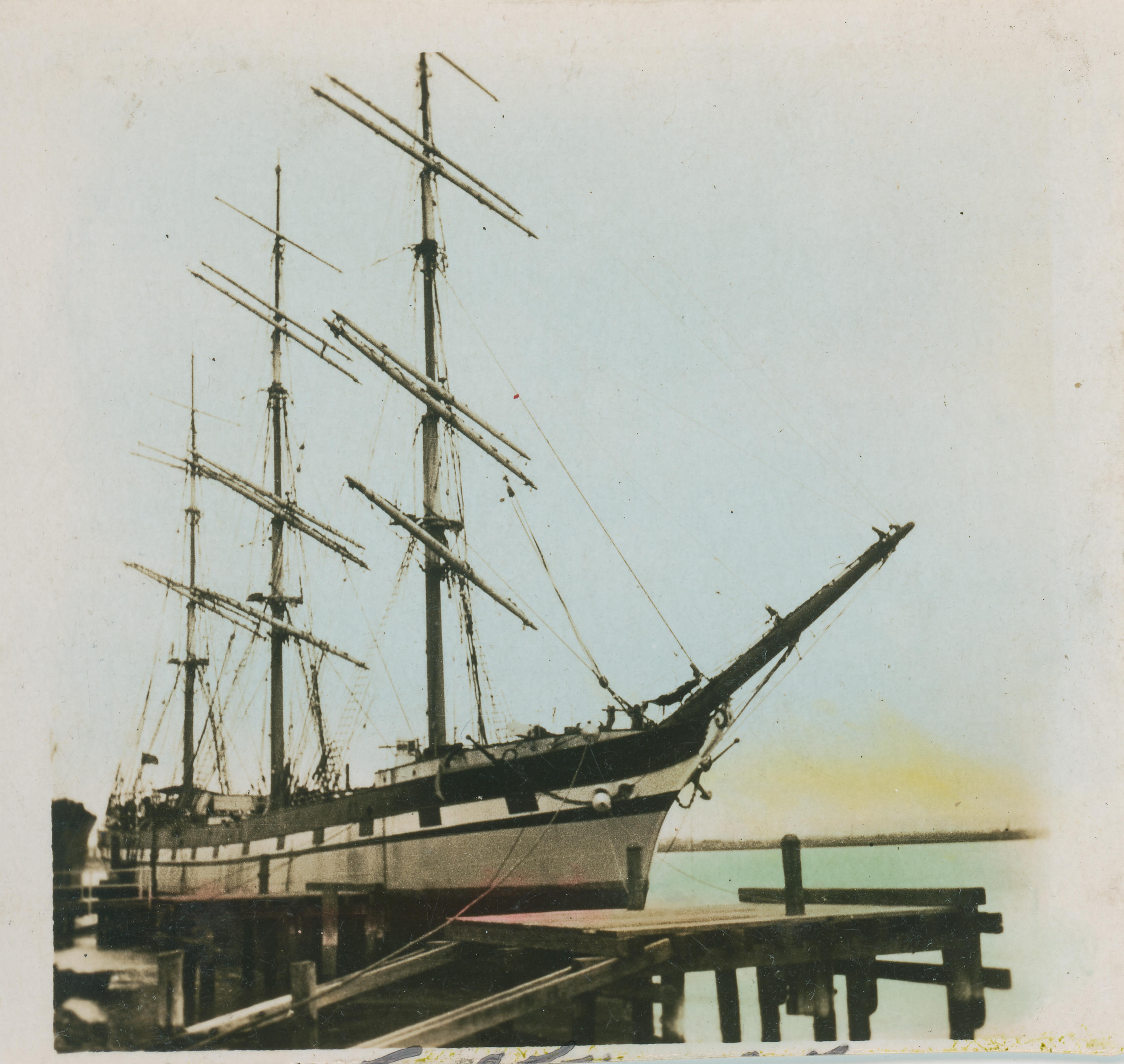 Photograph: MOUNT STEWART (1891) docked at unidentified wharf - New ...