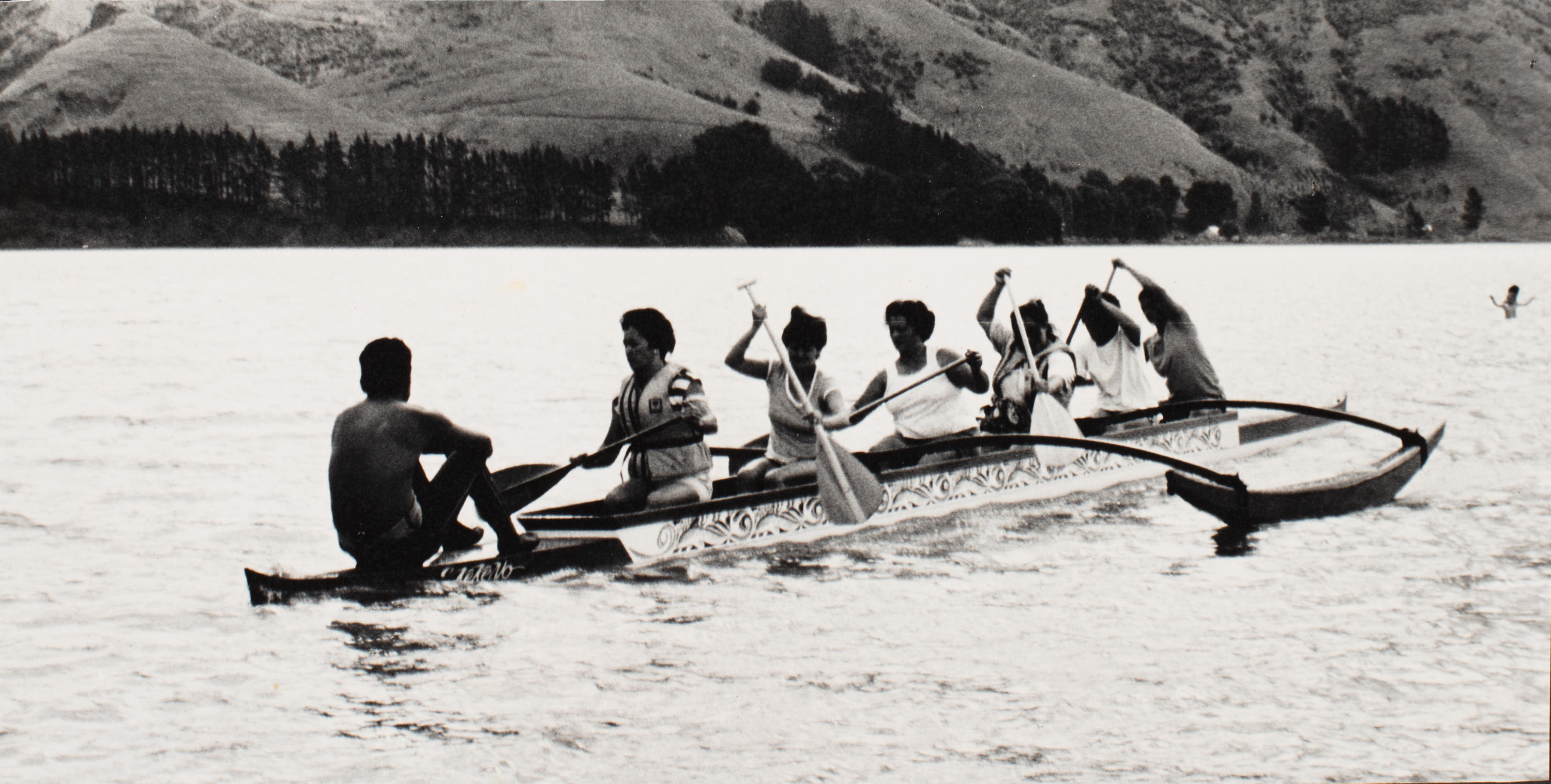 Photograph: Crew from Pawarenga with paddles in waka ama, Whangape ...
