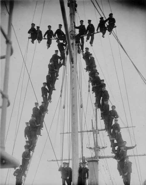Photograph: Cadets up the rigging on AMOKURA - New Zealand Maritime Museum