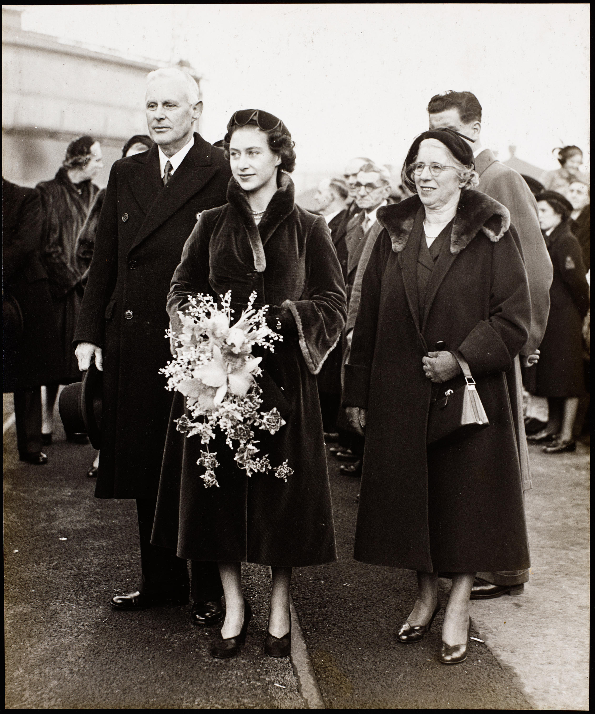 Photograph: HRH Princess Margaret at launch of TEV MAORI (1953), 27 Nov ...