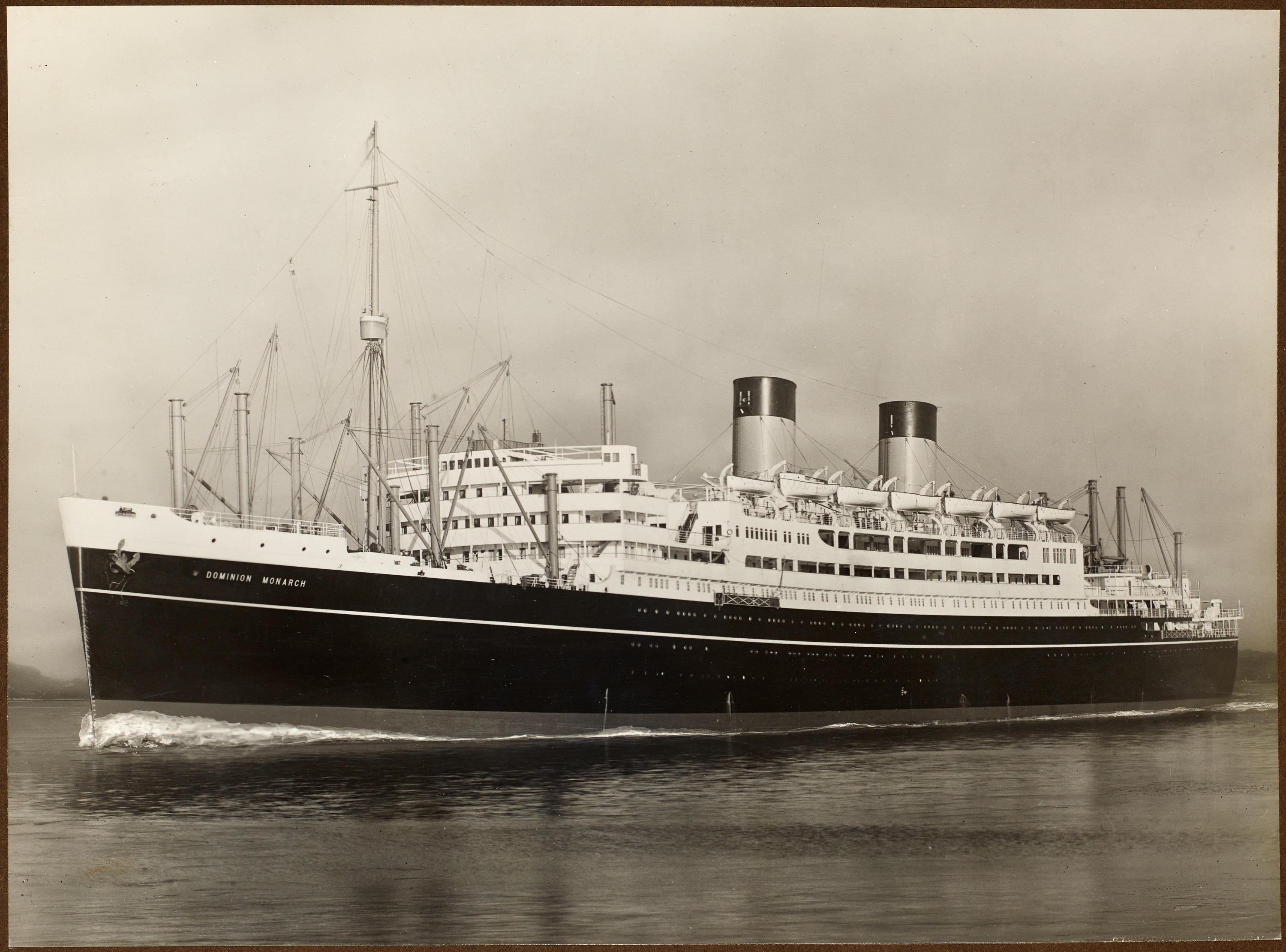 Photograph: QSMV DOMINION MONARCH (1939) - New Zealand Maritime Museum