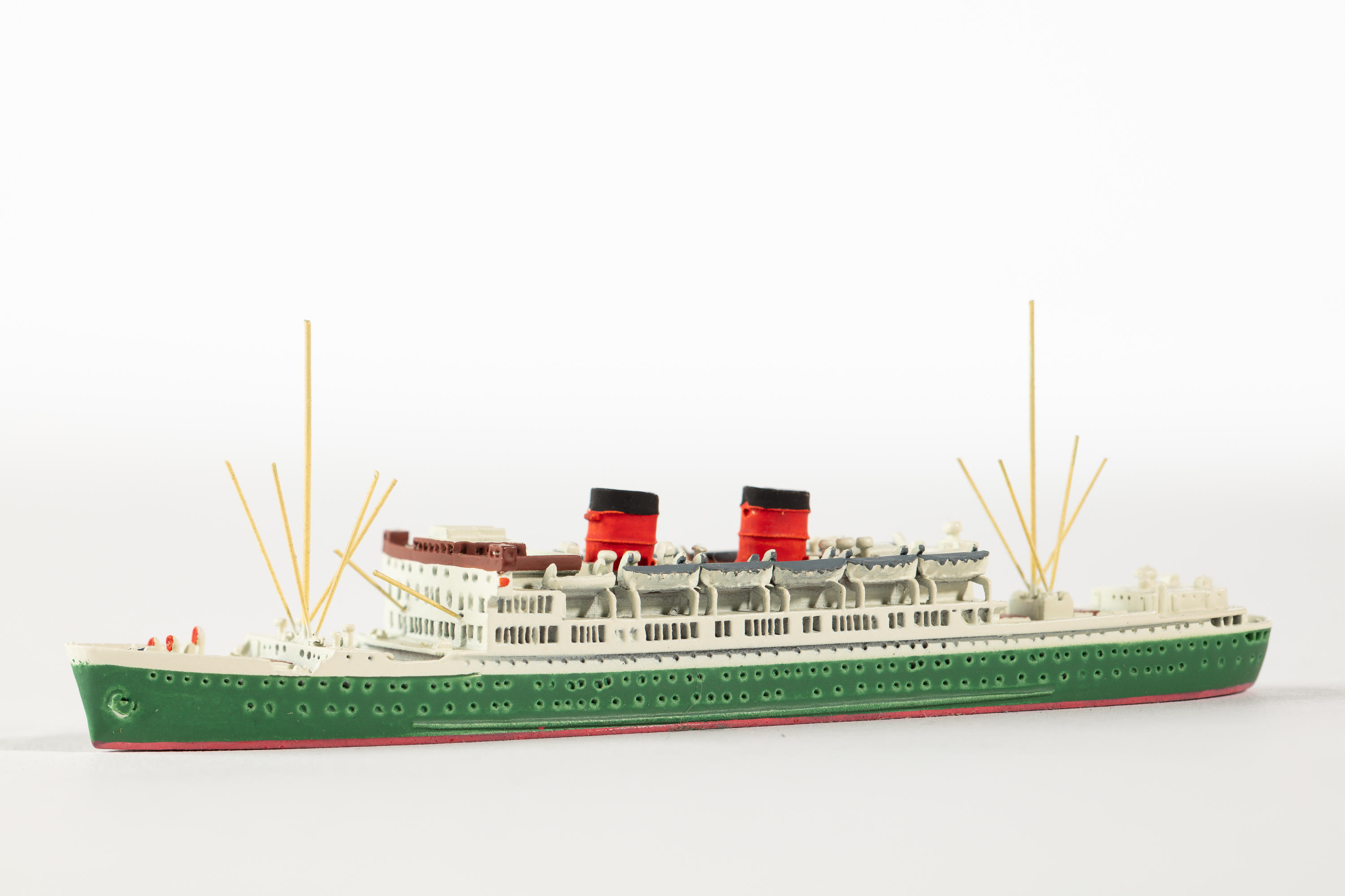 Model: waterline model of ship TSS AWATEA - New Zealand Maritime Museum