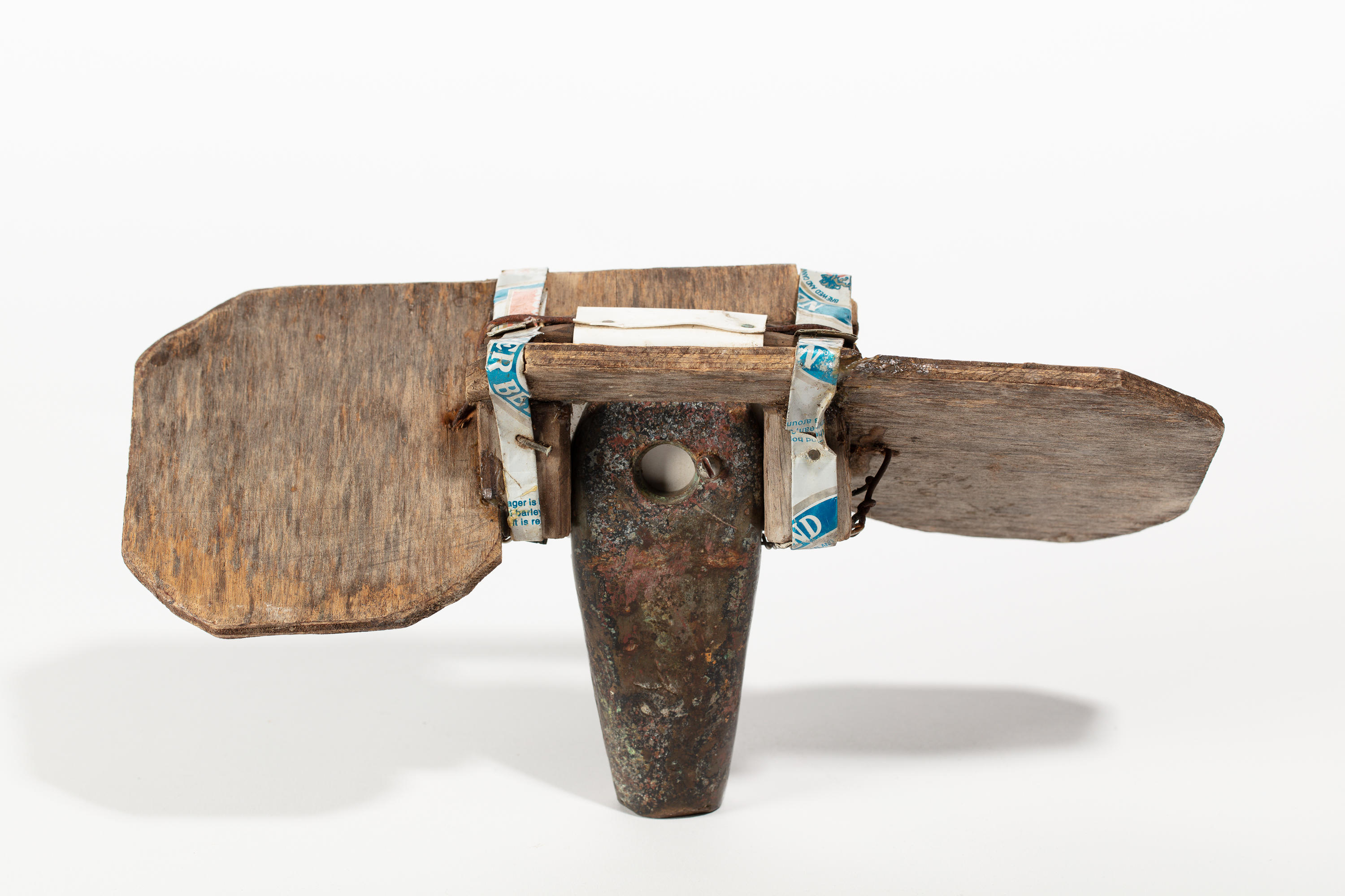 Propeller, makeshift "Steinlager" propeller from yacht CHO CHO SAN ...