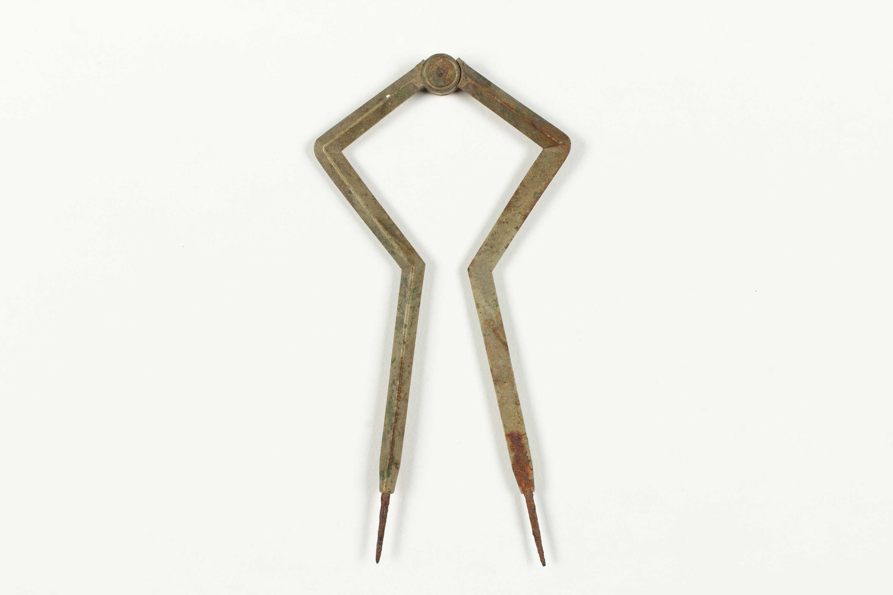 Pair of brass chart dividers - New Zealand Maritime Museum