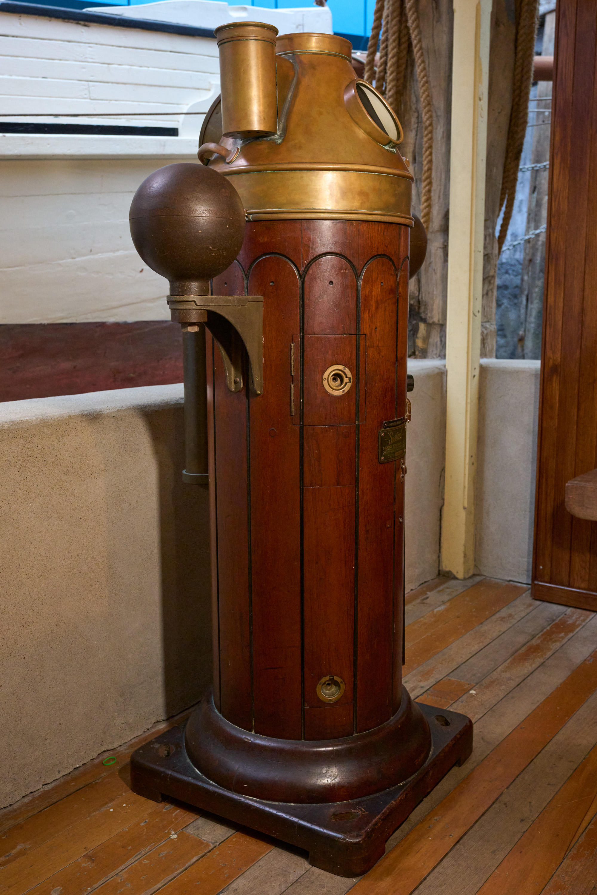 Compass & binnacle from MV JOHN WILSON - New Zealand Maritime Museum