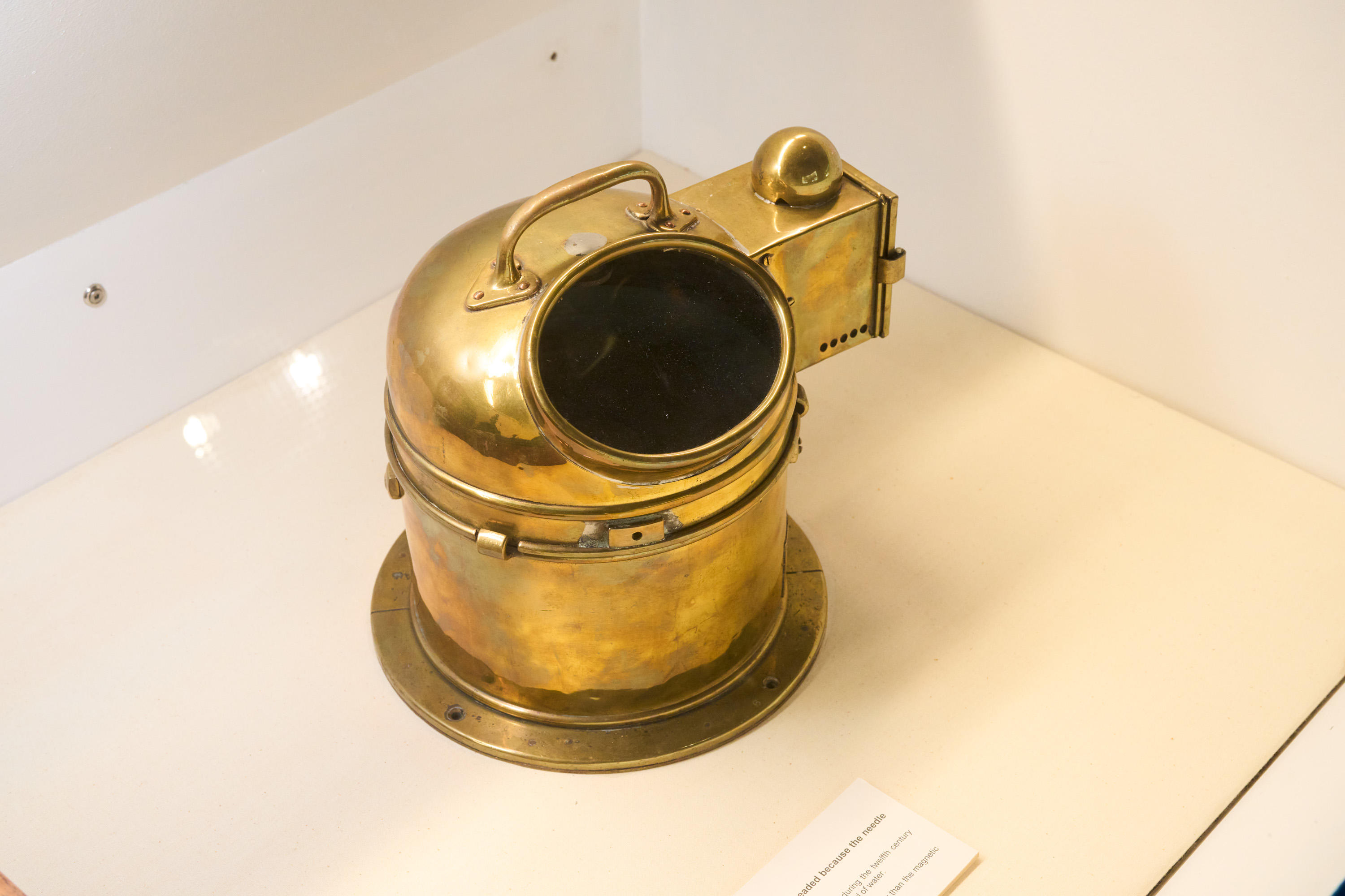 Compass and binnacle - New Zealand Maritime Museum