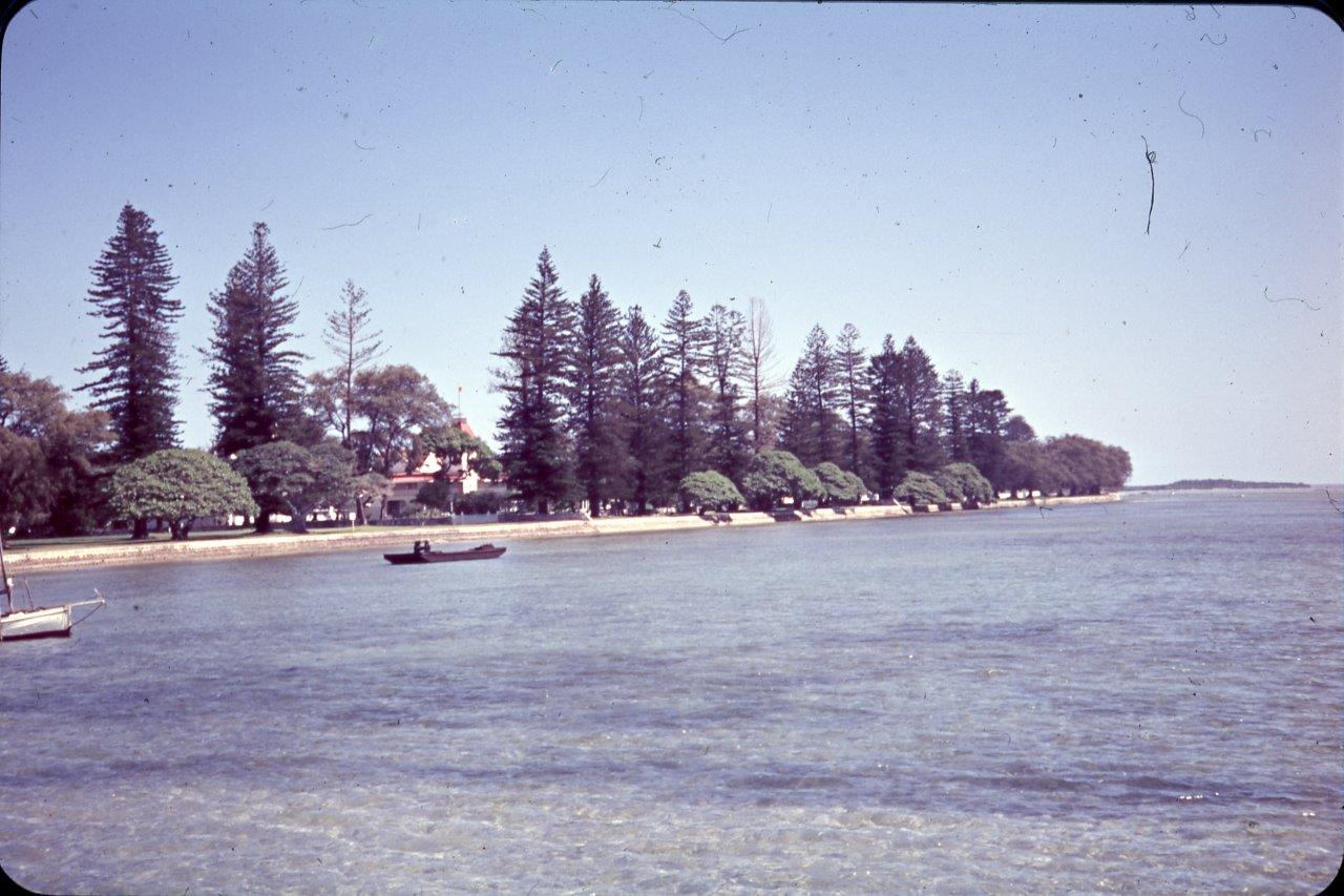 Slide: Royal Palace, Nuku'alofa - New Zealand Maritime Museum