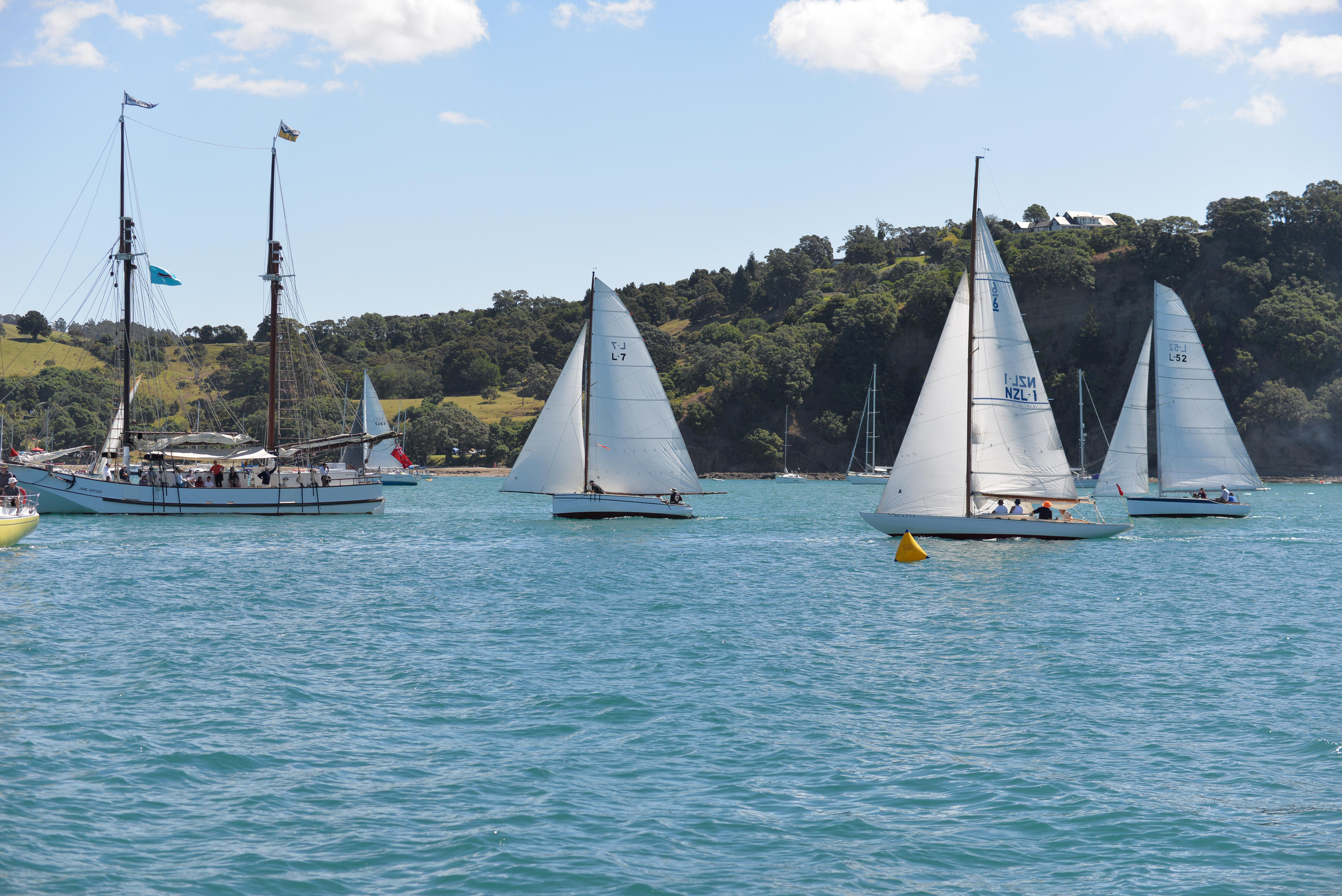 Photograph: JANE GIFFORD (1908), KOMURI (L7) and SCOUT (NZL1 ...