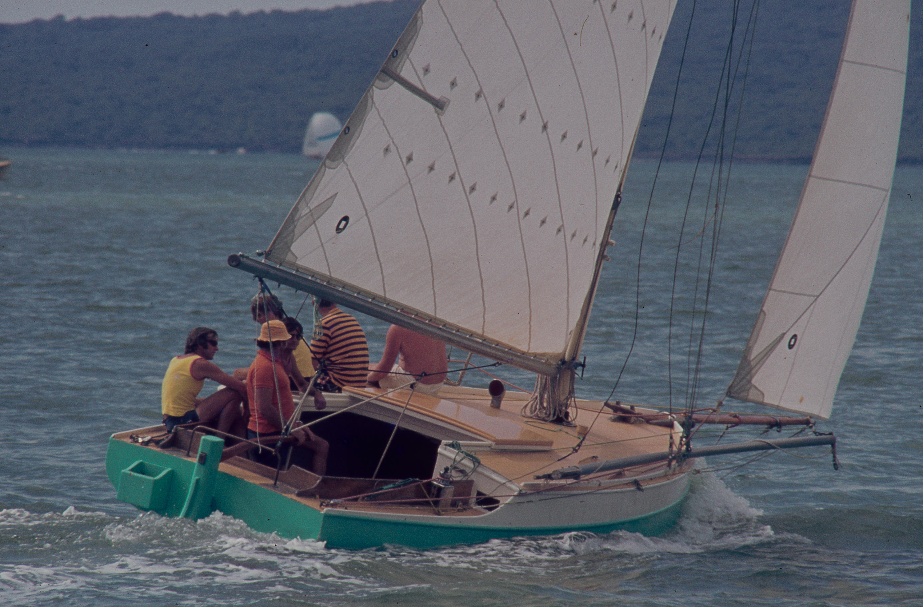 Slide: L-Class Mullet Boat competing in the 1977 Lipton Cup race - New ...