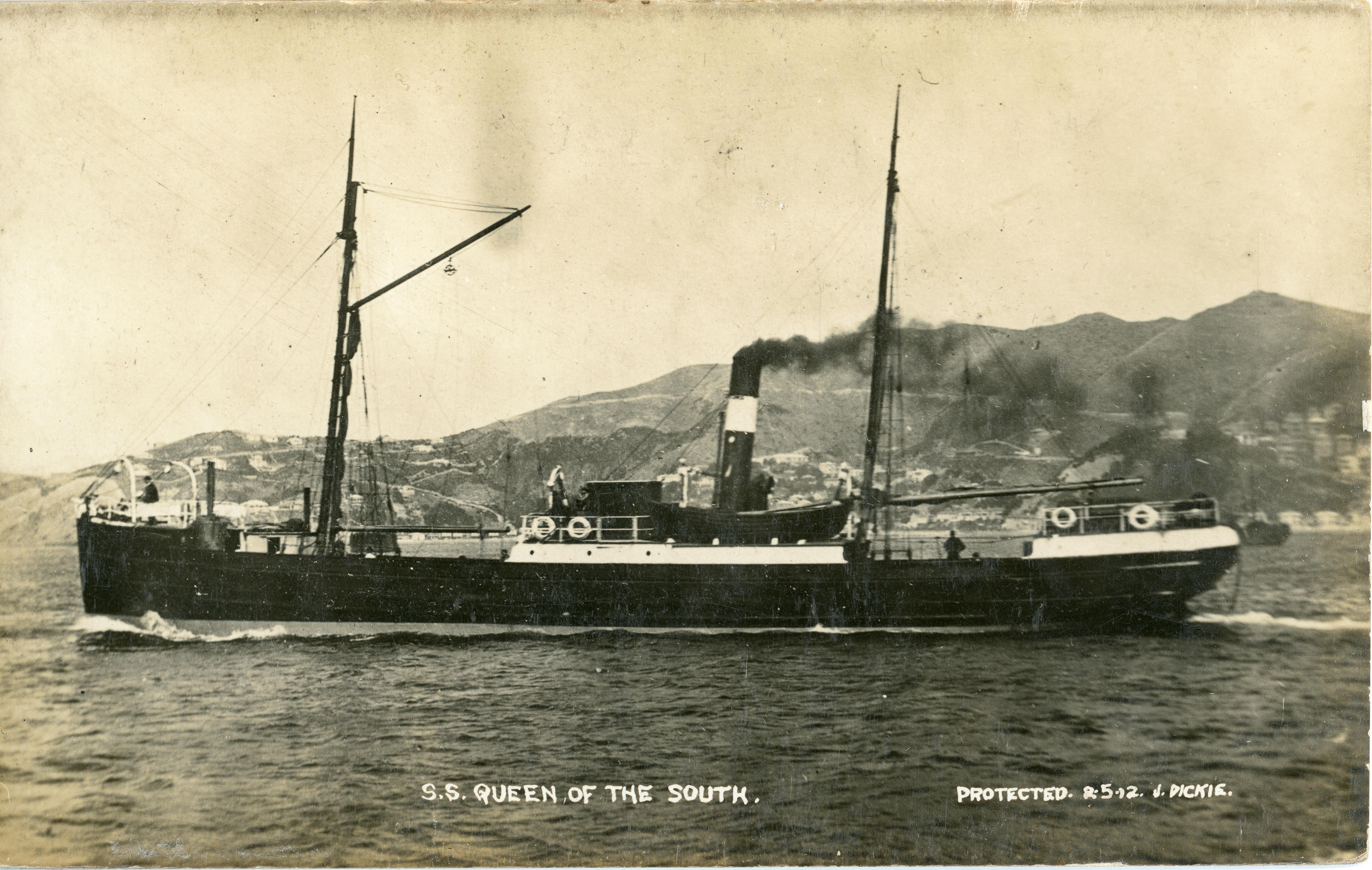 Postcard, S.S. Queen of the South - New Zealand Maritime Museum