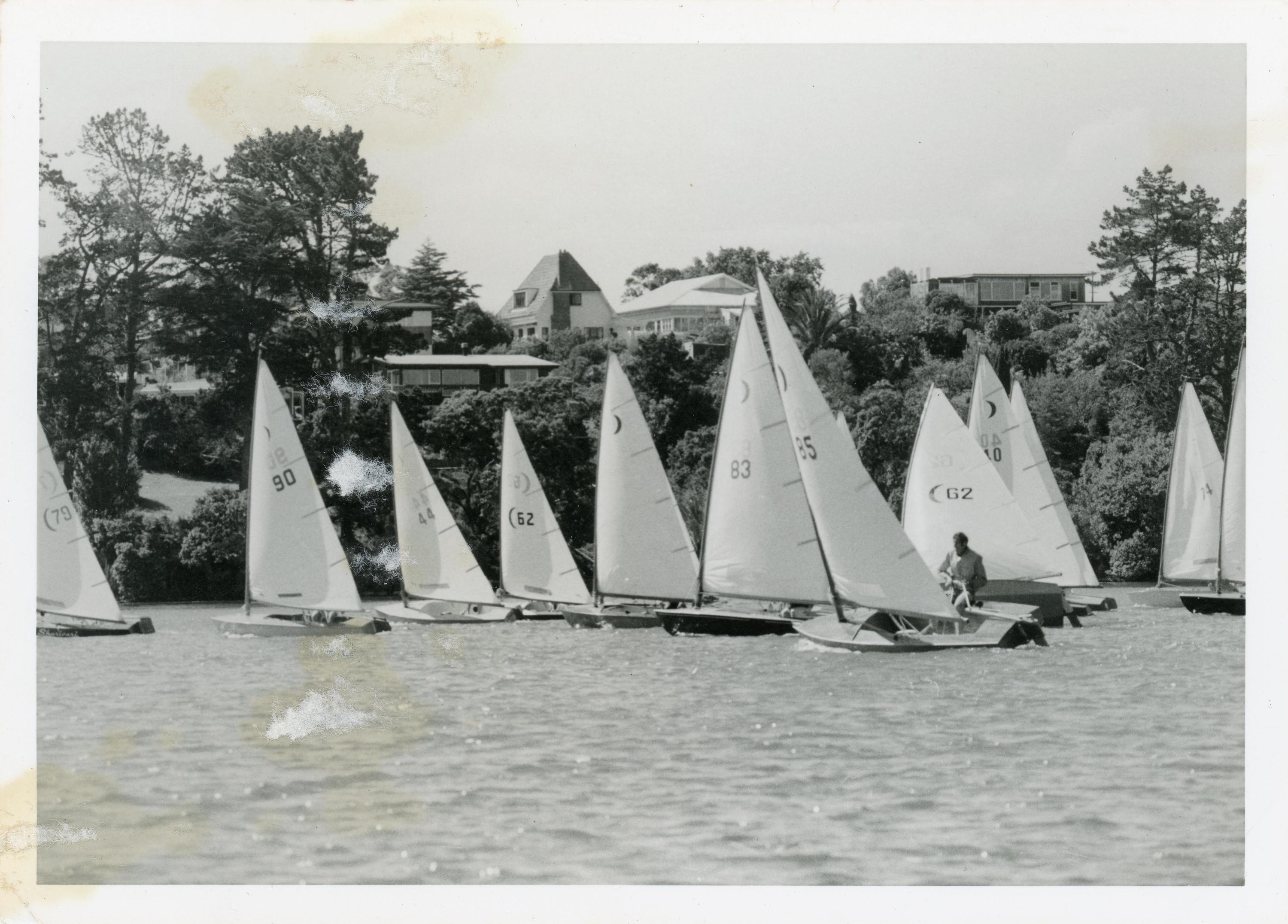 Photograph: Cherokee class yachts, Lake Pupuke - New Zealand Maritime ...