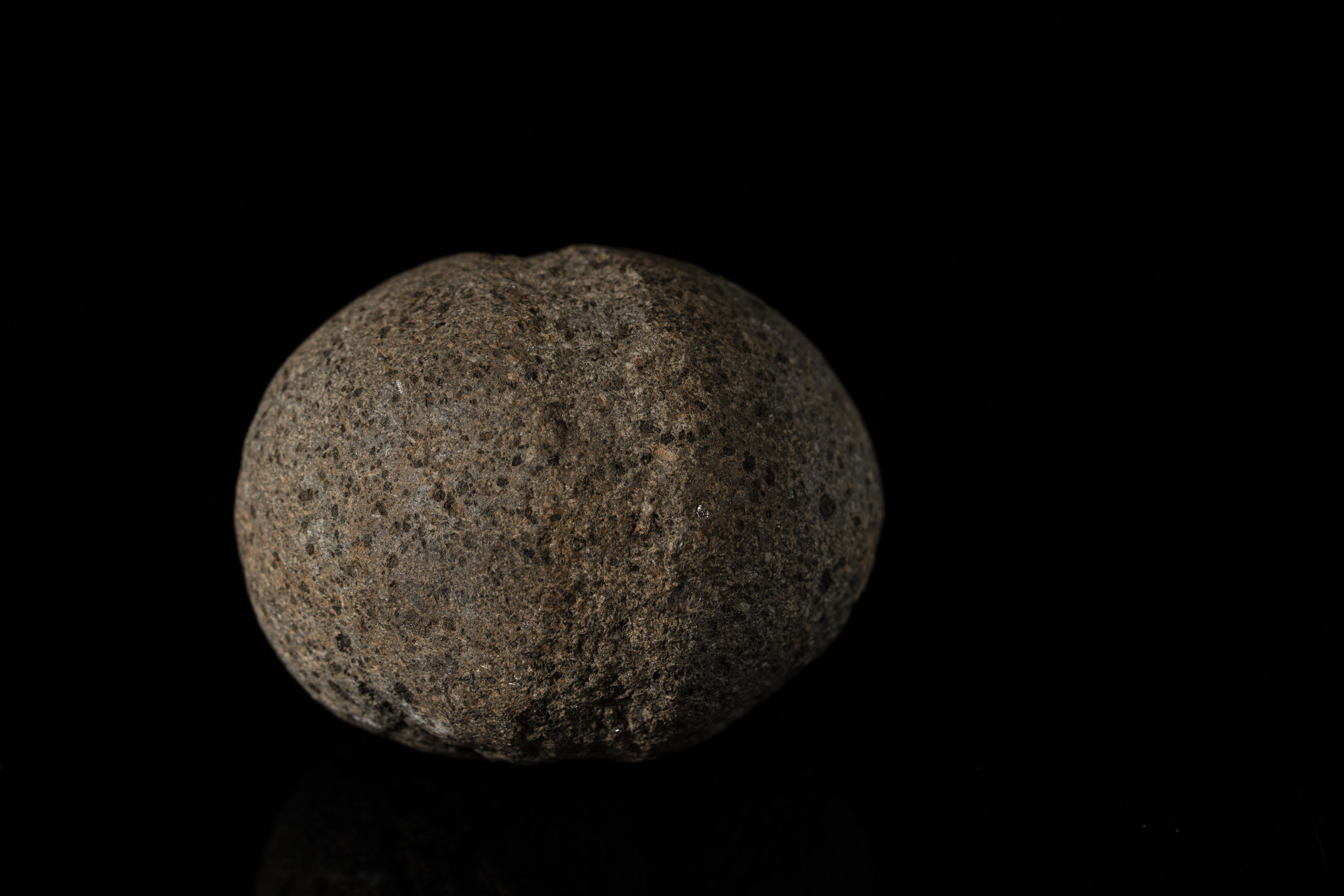 Māhē / Stone Sinker, made from volcanic stone. - New Zealand Maritime ...