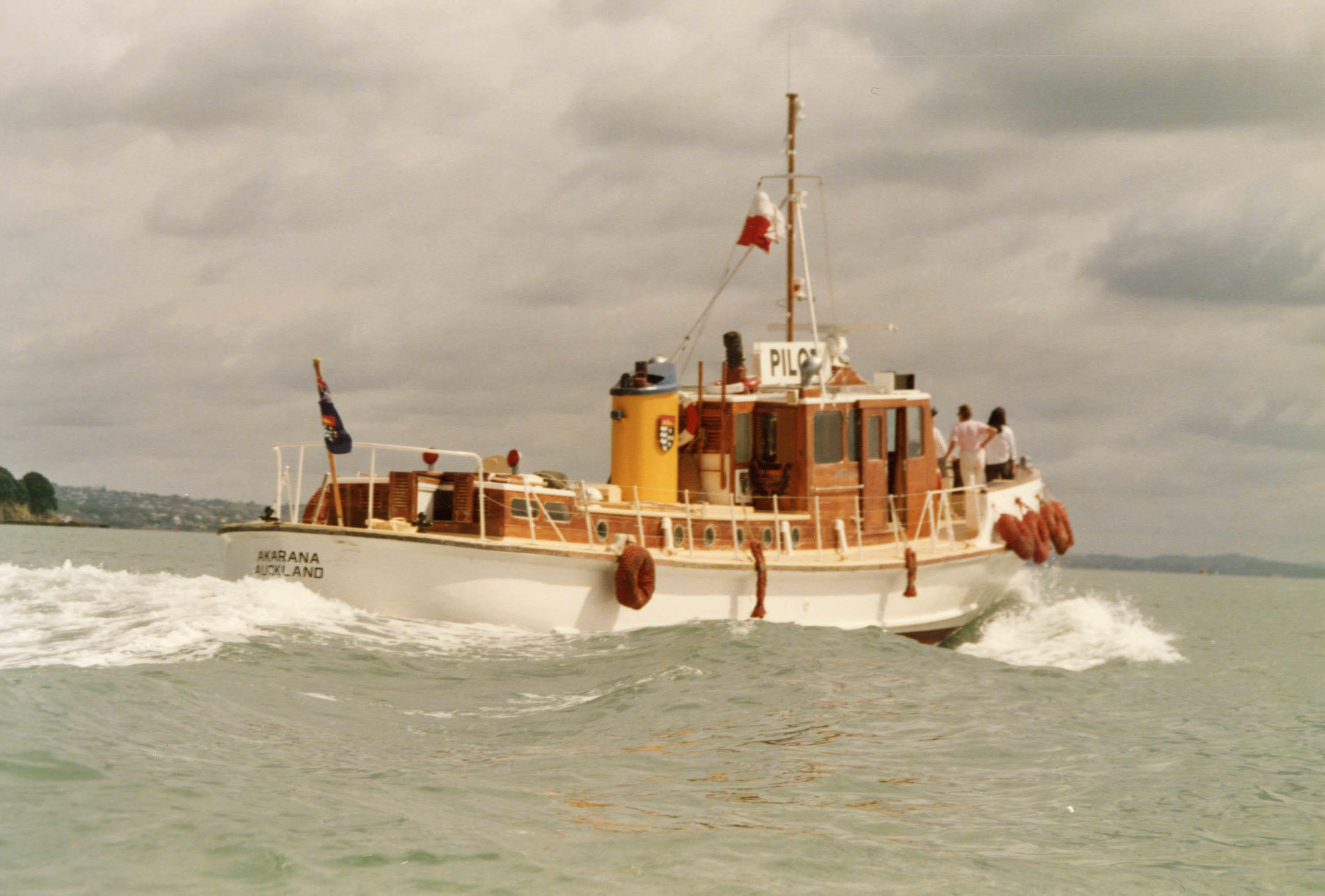 Photograph: AKARANA on Waitematā Harbour - New Zealand Maritime Museum