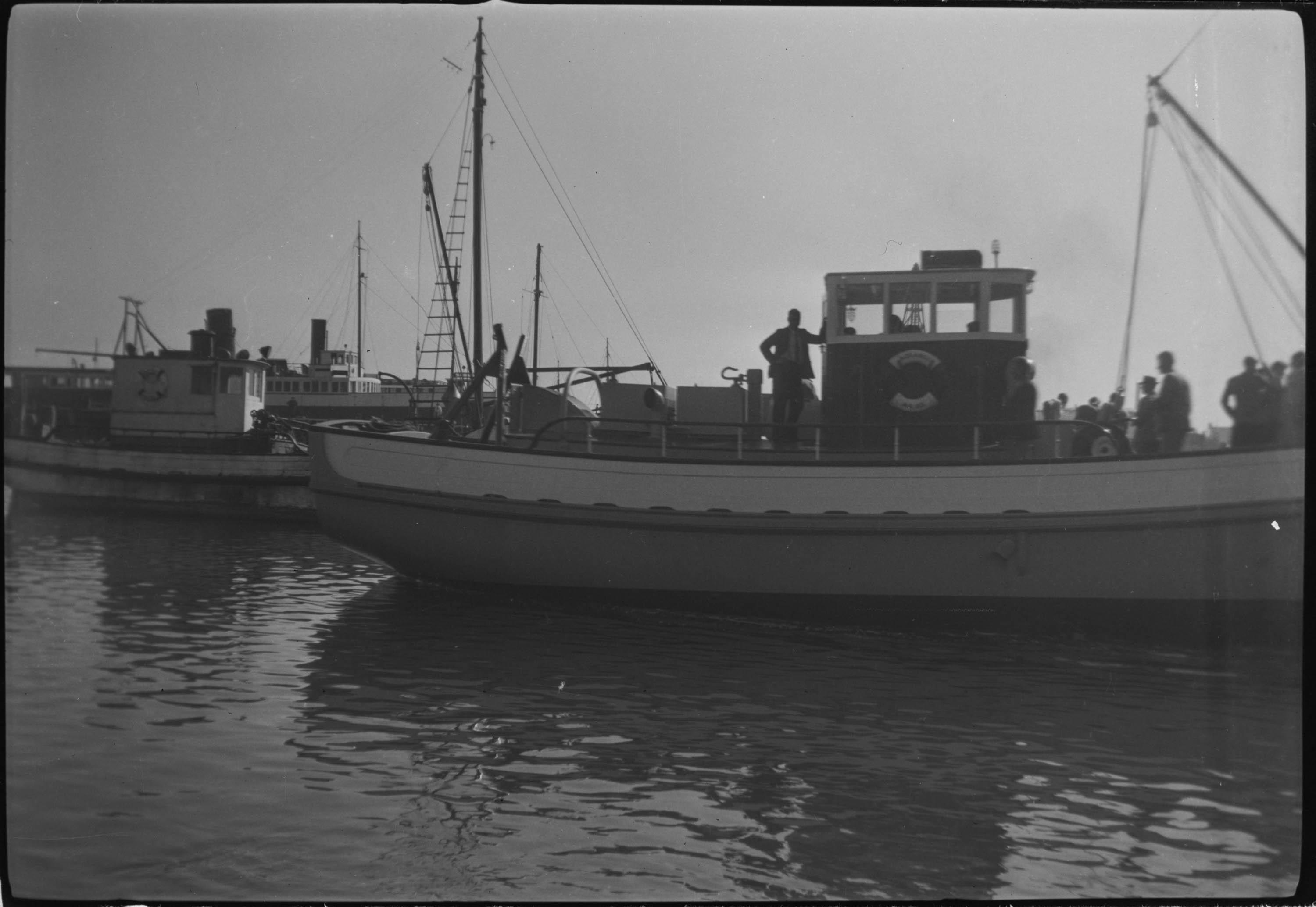 Negative: 60' Fishing Trawler - New Zealand Maritime Museum