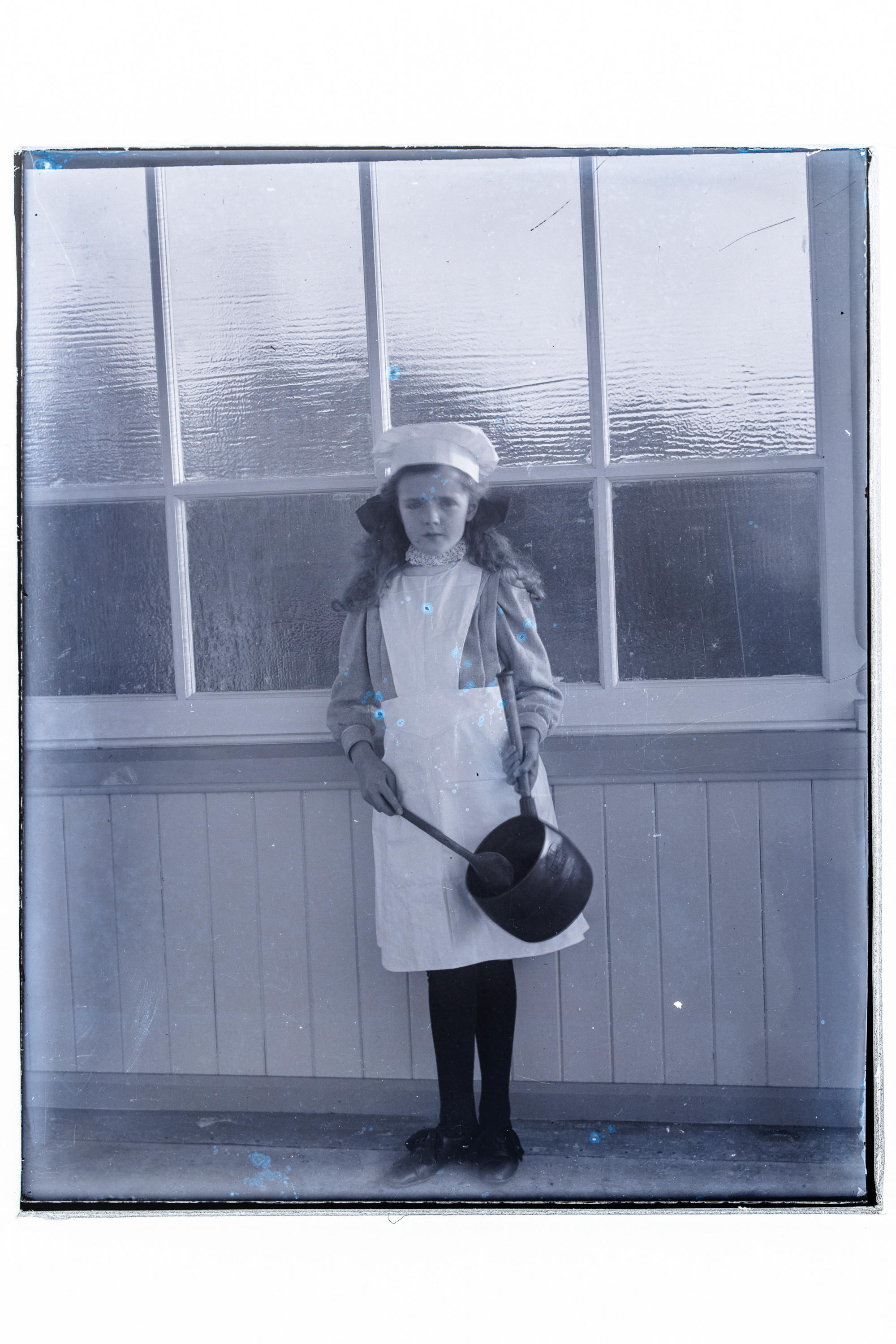 Glass plate: Drummer girl - New Zealand Maritime Museum