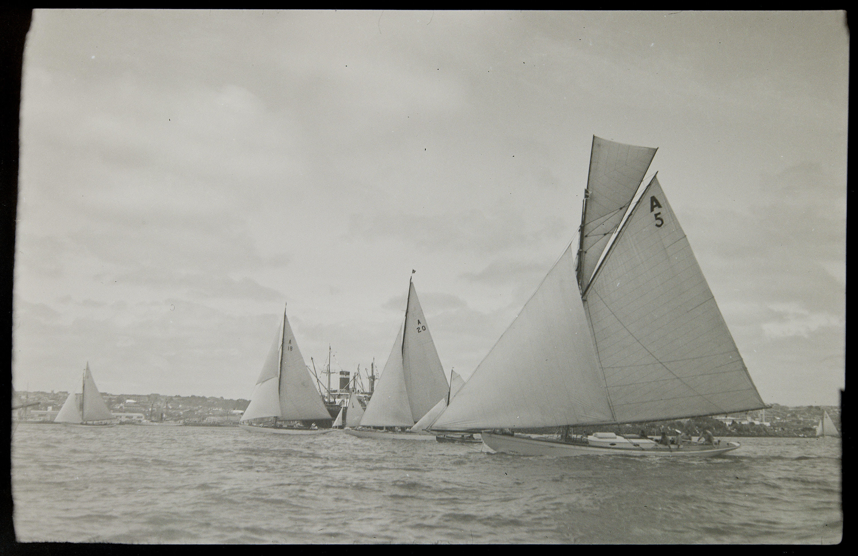 Negative: Yachts RAWENE A-5, TAMATEA A-20 and TAWERA A-18 racing ...