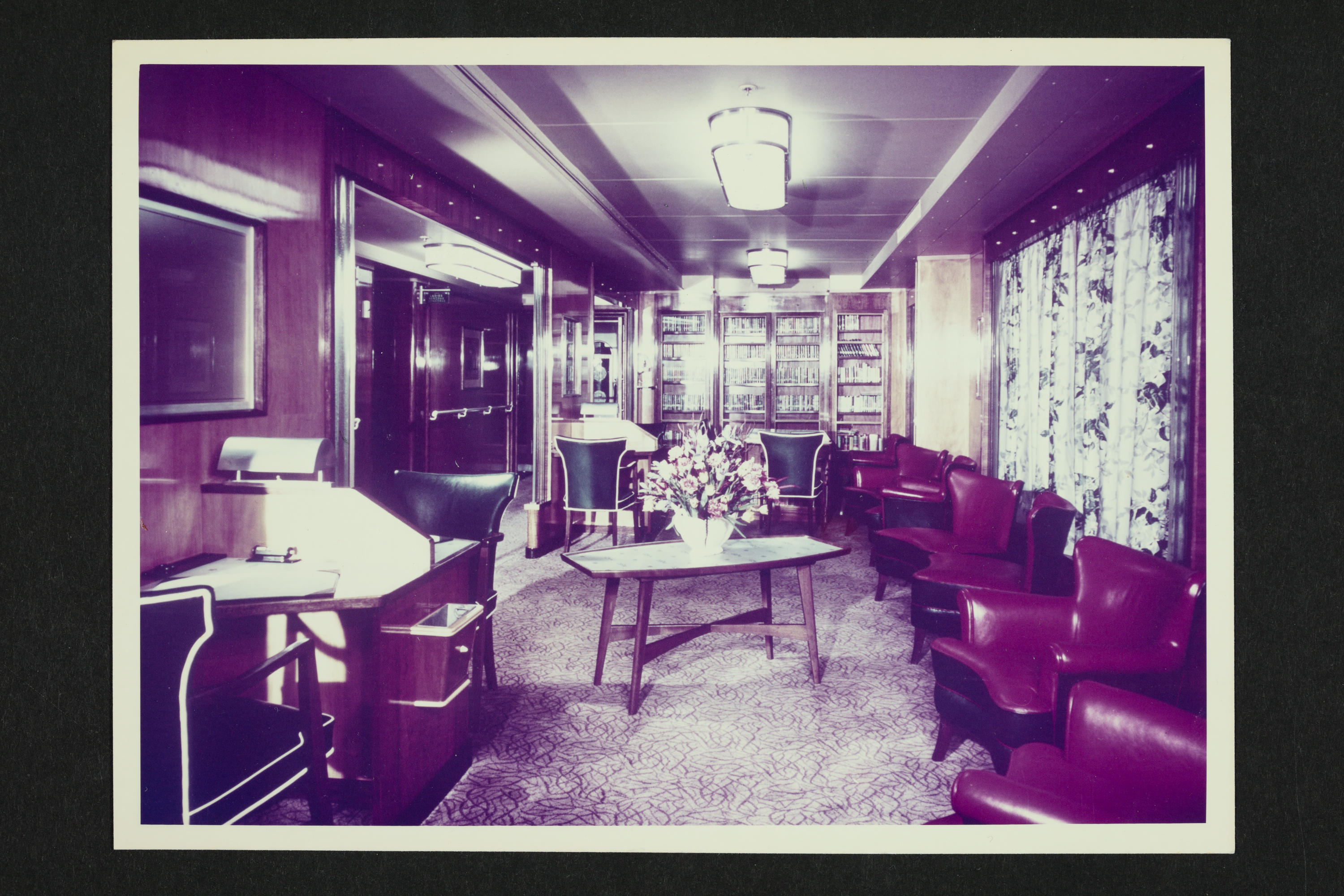 Photograph: MV AKAROA, Gallery - New Zealand Maritime Museum